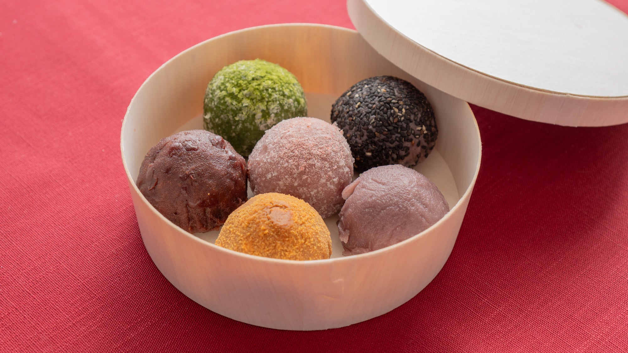 What Is Ohagi? Japan’s Seasonal Sweet Rice Balls for Fall
