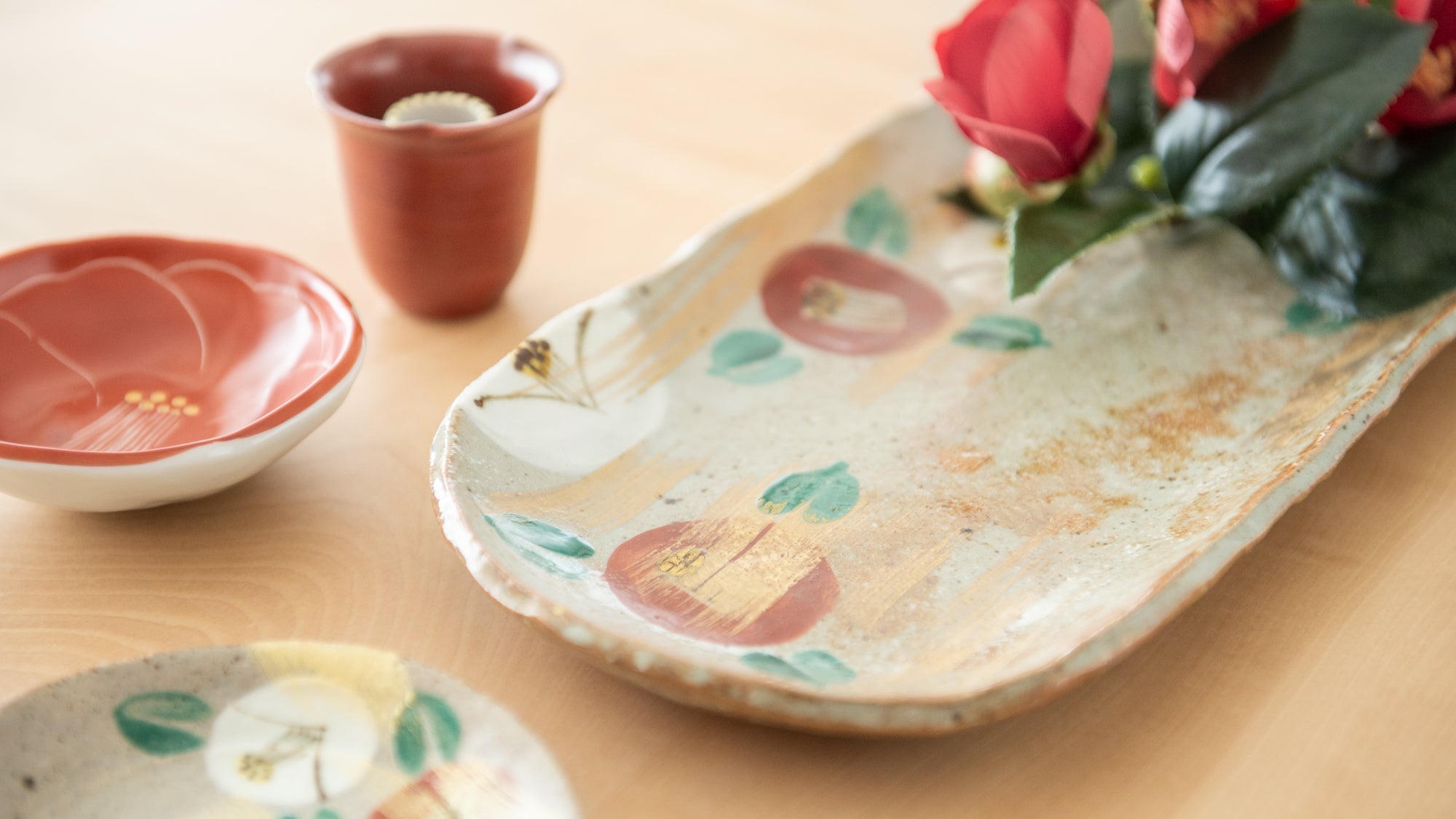 Camellia Motif Japanese Tableware