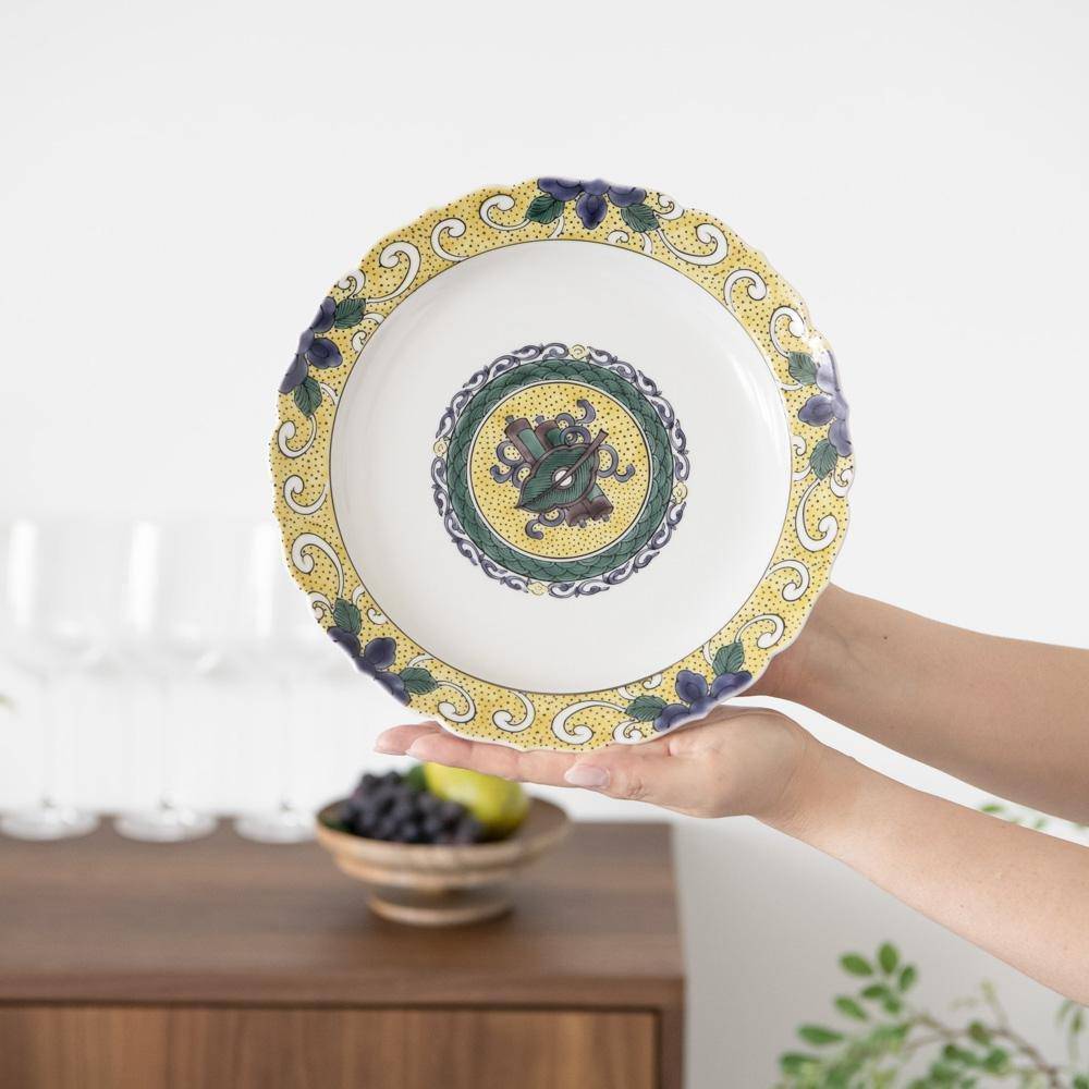 Fortune Scroll Kutani Round Plate | MUSUBI KILN | Handmade Japanese ...