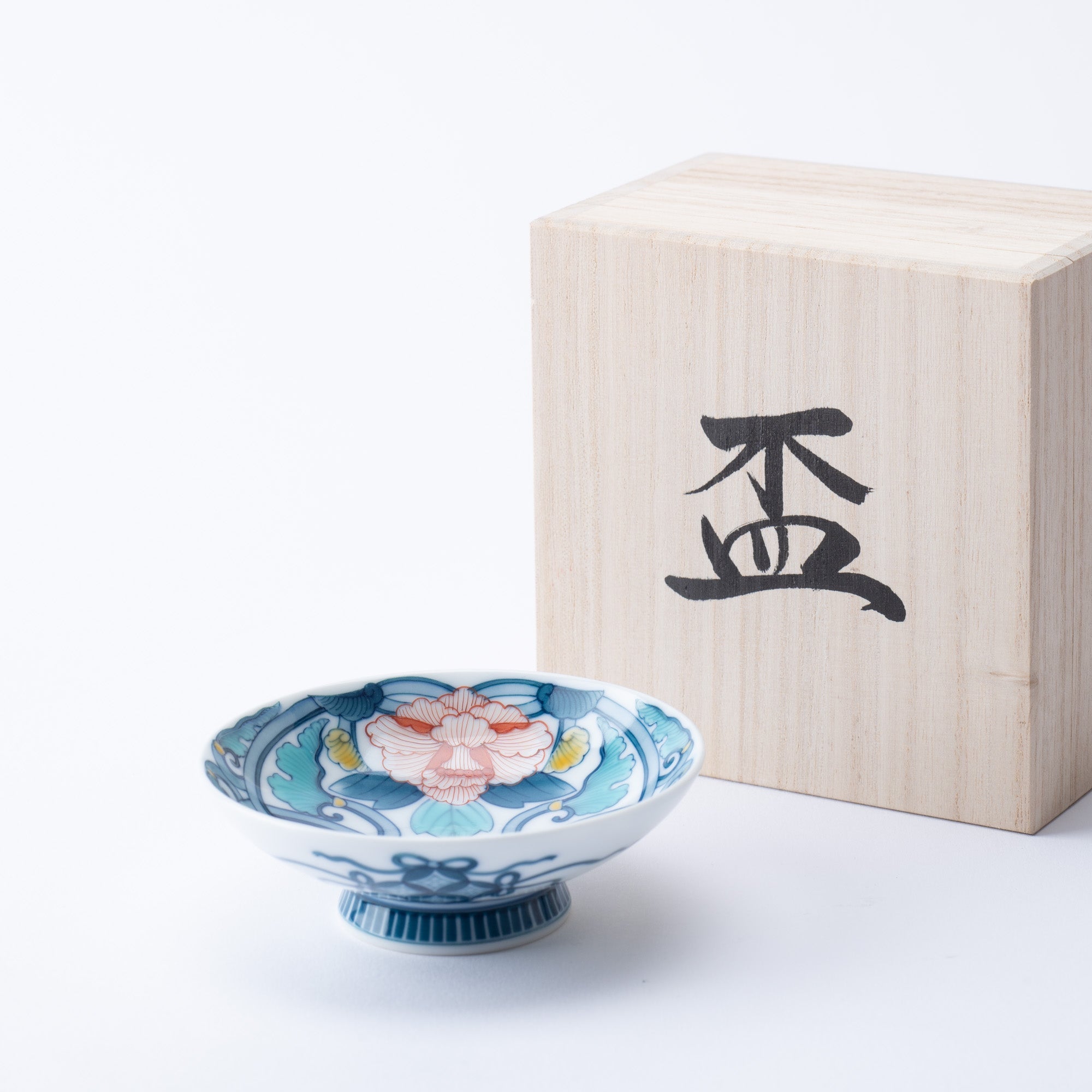 Nabeshima Chinese Flowers Sakazuki Flat Sake Cup