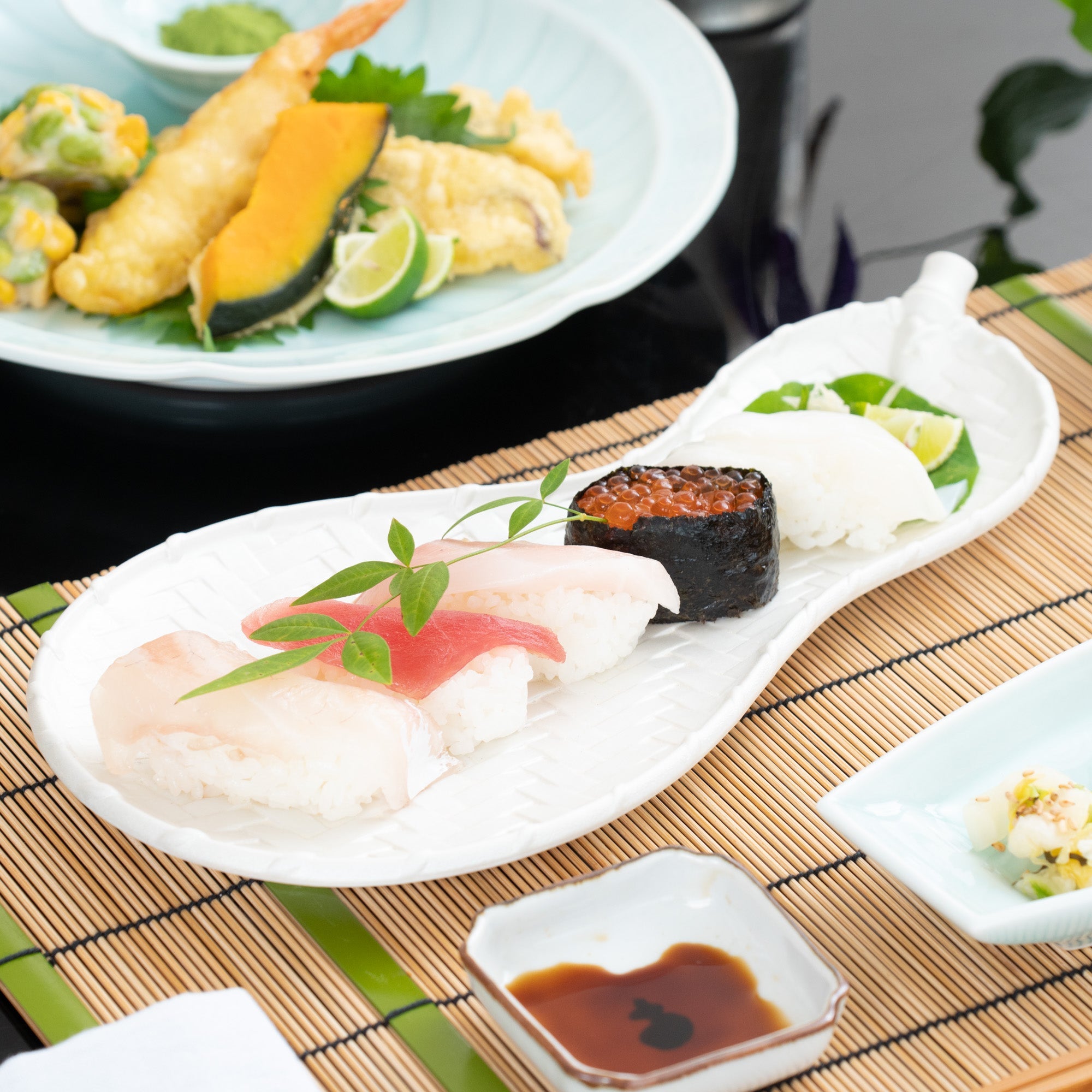 Silver Gourd Dinner Plate