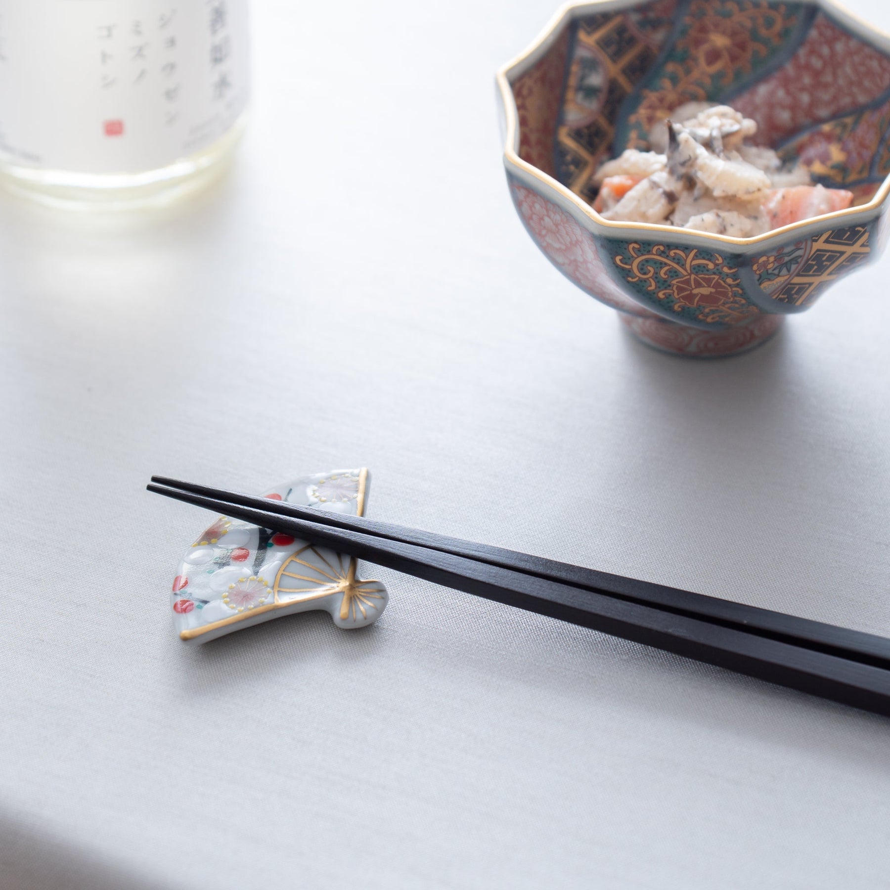 Red and White Plum Blossom Fan Chopstick Rest Set