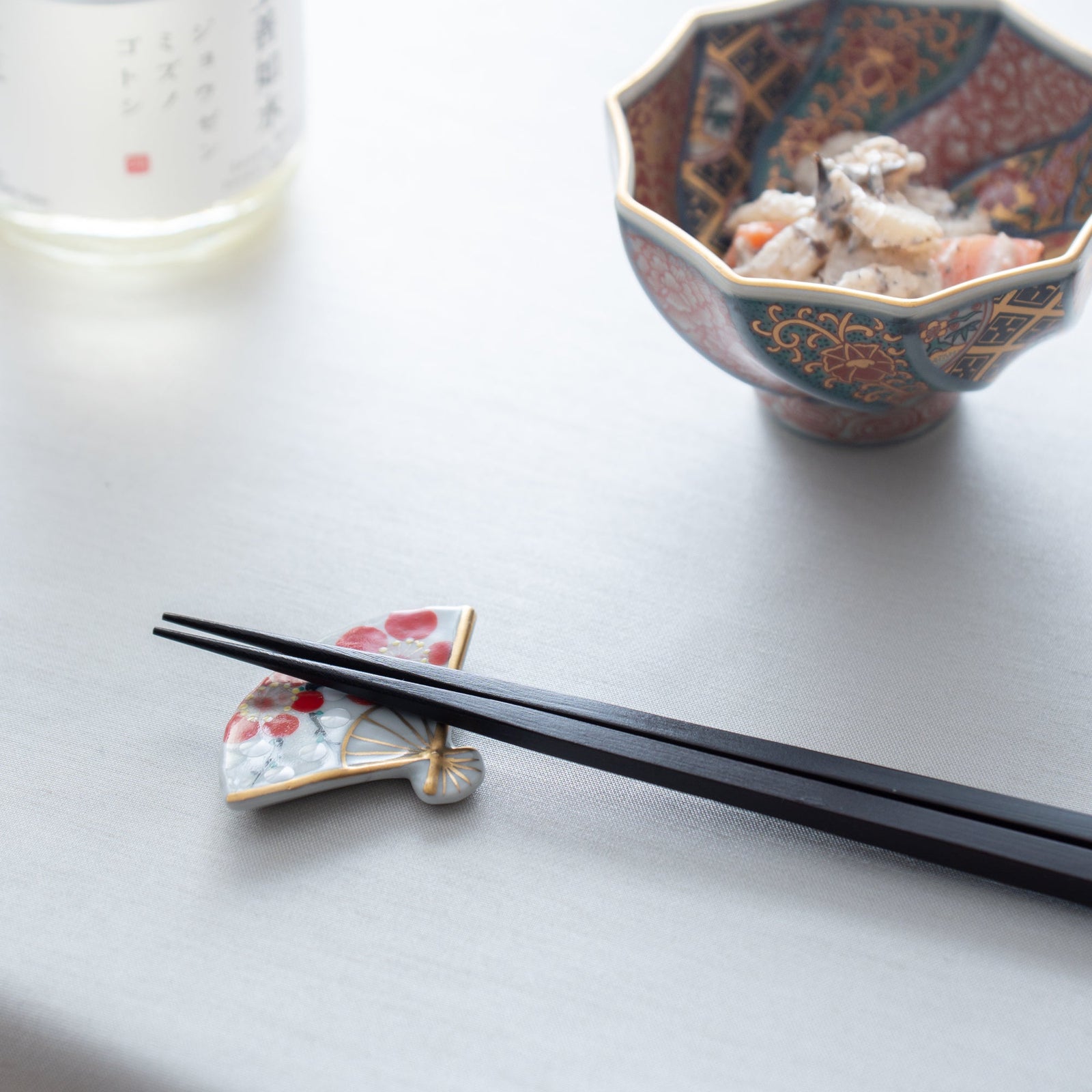 Red and White Plum Blossom Fan Chopstick Rest Set